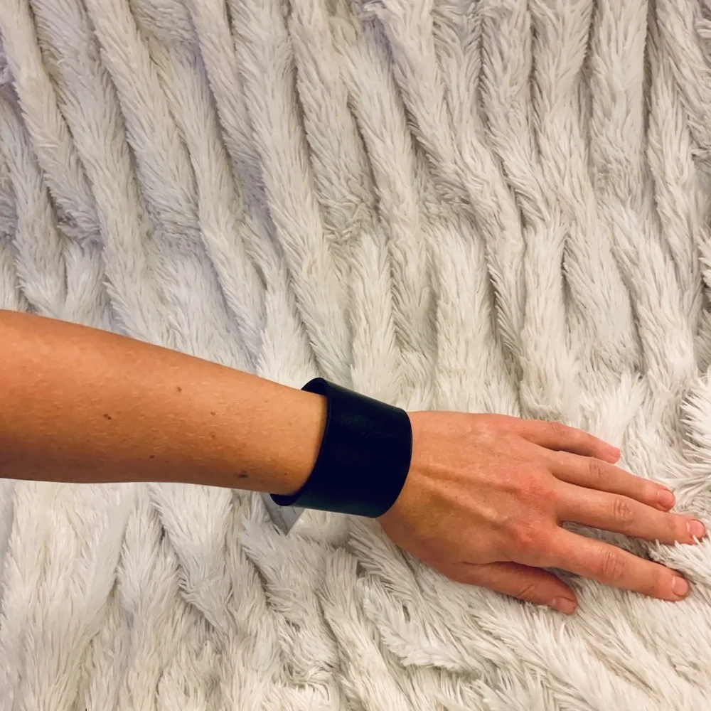 Hot Topic | Jewelry | Black Leather Bracelet Hot Topic Nwt | Poshmark